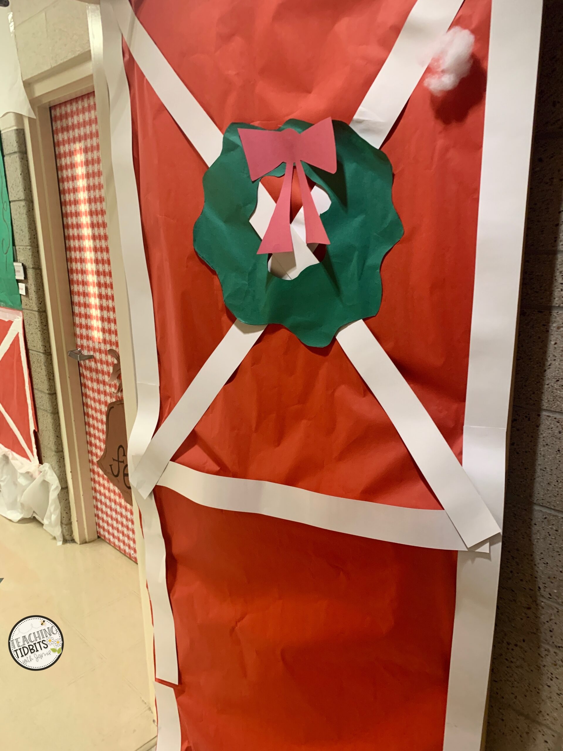 Check Out These Christmas Classroom Decorations - Teacher's Brain